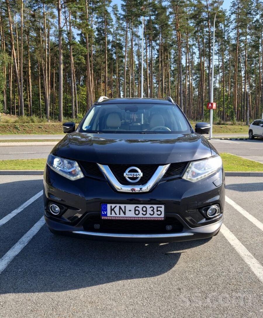 Melns Nissan X-Trail 2016 Rīga, ar dzinēja tilpumu 1.60 L un nobraukumu 158 tūkst. km par 19200 €, foto 2 vietnē AUTOMOTO.COM.LV
