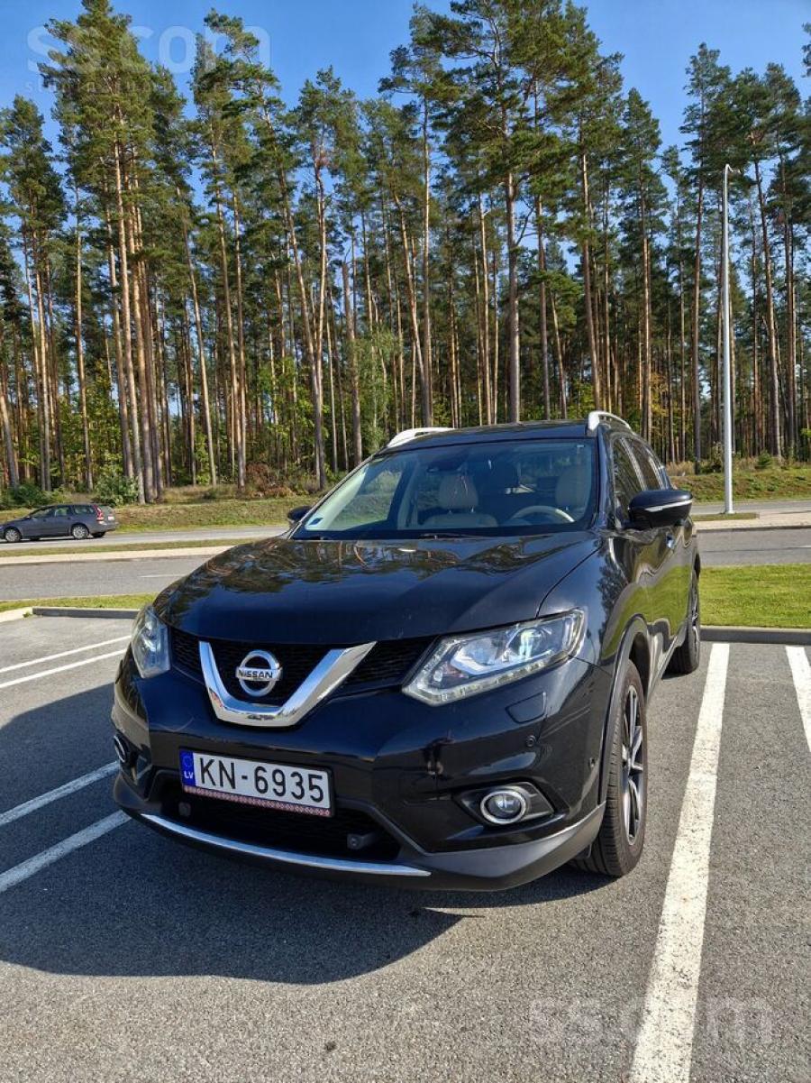 Melns Nissan X-Trail 2016 Rīga, ar dzinēja tilpumu 1.60 L un nobraukumu 158 tūkst. km par 19200 €, foto 3 vietnē AUTOMOTO.COM.LV