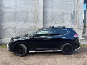 Black Nissan X-Trail 2016 in Riga, with an engine capacity of 1.60 L and mileage of 128 thousand km for 13200 €, photo 6 on AUTOMOTO.COM.LV