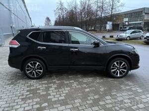 Melns Nissan X-Trail 2016 Rīga, ar dzinēja tilpumu 1.60 L un nobraukumu 150 tūkst. km par 12990 €, foto 5 vietnē AUTOMOTO.COM.LV