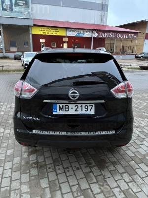 Melns Nissan X-Trail 2016 Rīga, ar dzinēja tilpumu 1.60 L un nobraukumu 150 tūkst. km par 12990 €, foto 8 vietnē AUTOMOTO.COM.LV