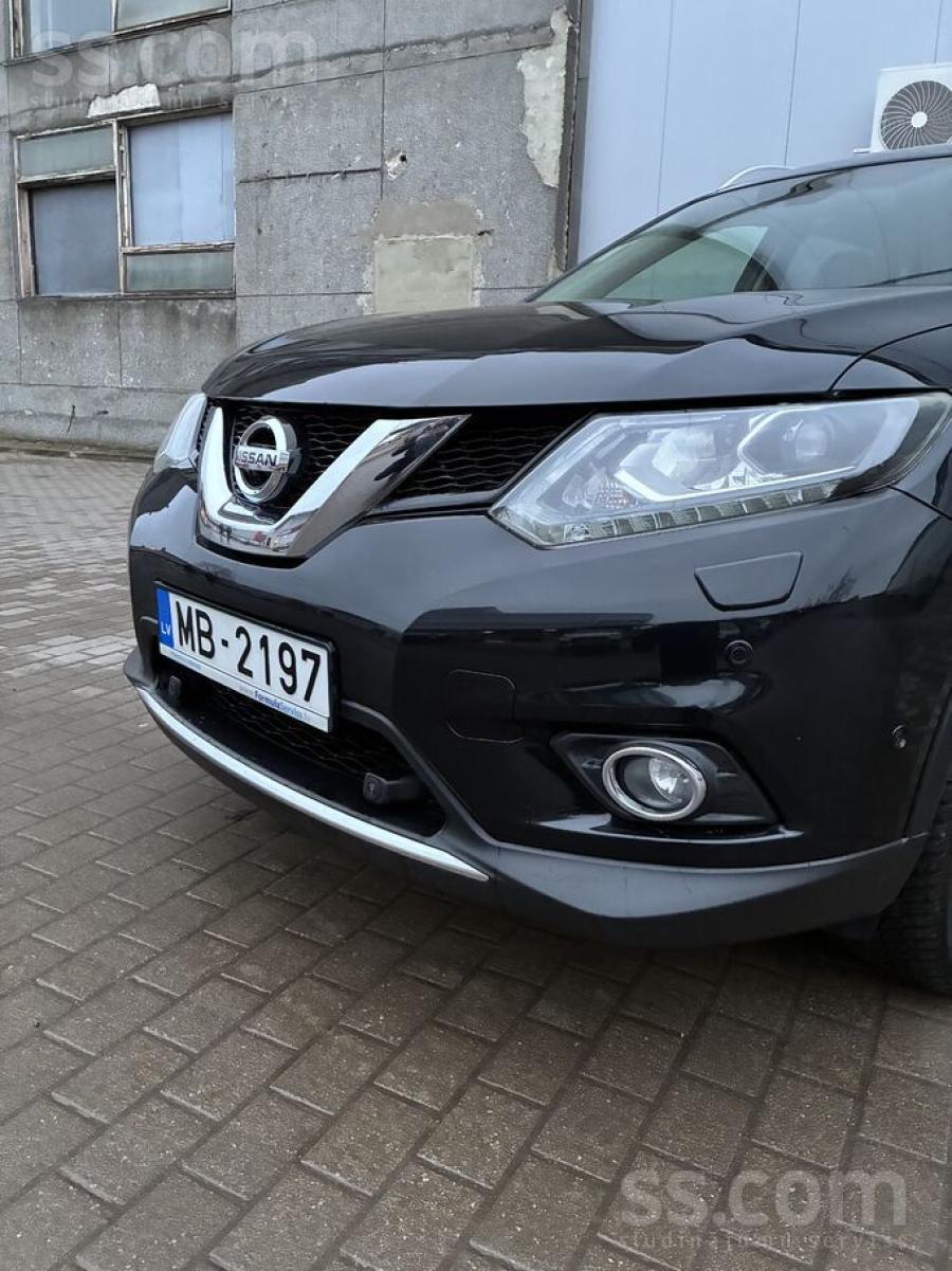 Melns Nissan X-Trail 2016 Rīga, ar dzinēja tilpumu 1.60 L un nobraukumu 150 tūkst. km par 12990 €, foto 14 vietnē AUTOMOTO.COM.LV