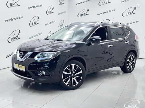 Black Nissan X-Trail 2016 in Vilnius, with an engine capacity of 1.60 L and mileage of 307 thousand km for 7700 €, photo 1 on AUTOMOTO.COM.LV