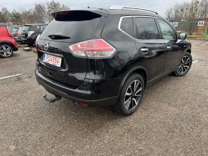Melns Nissan X-Trail 2016 Alīta, ar dzinēja tilpumu 1.60 L un nobraukumu 260 tūkst. km par 10900 €, foto 3 vietnē AUTOMOTO.COM.LV