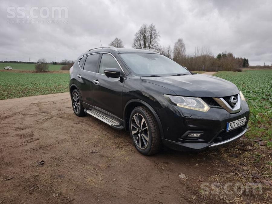 Melns Nissan X-Trail 2016 Ogre, ar dzinēja tilpumu 1.60 L un nobraukumu 210 tūkst. km par 10200 €, foto 3 vietnē AUTOMOTO.COM.LV