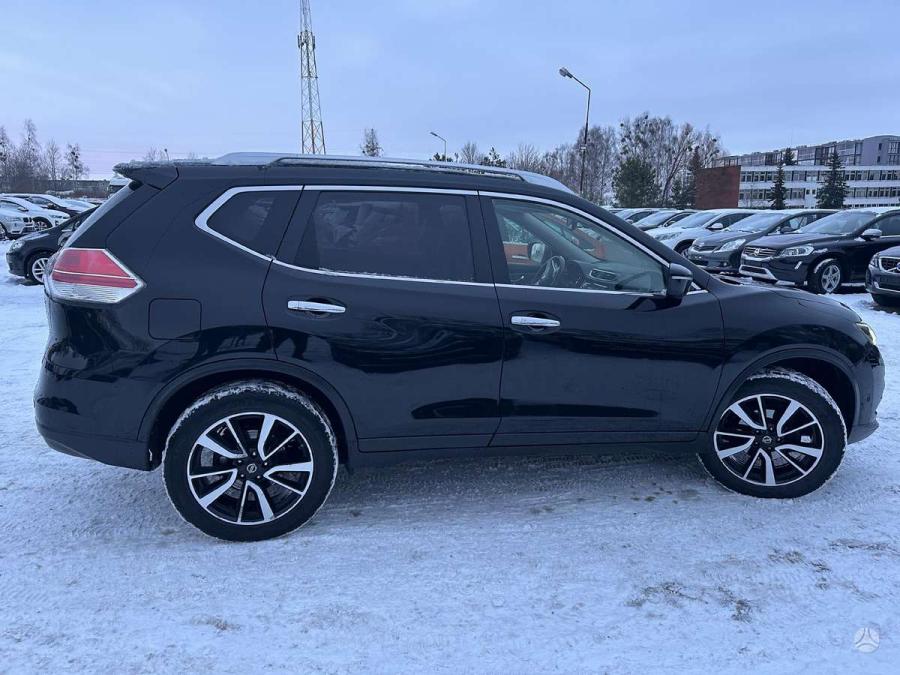 Melns Nissan X-Trail 2016 Alīta, ar dzinēja tilpumu 1.60 L un nobraukumu 260 tūkst. km par 9400 €, foto 5 vietnē AUTOMOTO.COM.LV