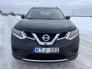 Melns Nissan X-Trail 2016 Kauņa, ar dzinēja tilpumu 2.50 L un nobraukumu 238 tūkst. km par 6300 €, foto  vietnē AUTOMOTO.COM.LV