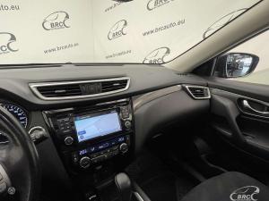Black Nissan X-Trail 2016 in Vilnius, with an engine capacity of 1.60 L and mileage of 307 thousand km for 7500 €, photo 29 on AUTOMOTO.COM.LV