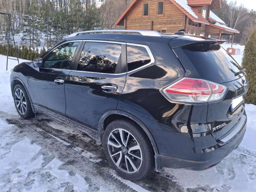 Melns Nissan X-Trail 2016 Viļņa, ar dzinēja tilpumu 1.60 L un nobraukumu 263 tūkst. km par 10022 €, foto 1 vietnē AUTOMOTO.COM.LV