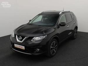 Black Nissan X-Trail 2016 in Vilnius, with an engine capacity of 1.60 L and mileage of 200 thousand km for 11999 €, photo  on AUTOMOTO.COM.LV