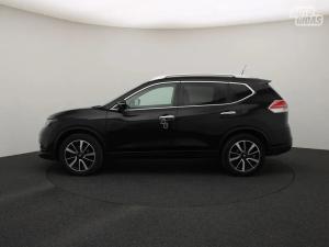 Melns Nissan X-Trail 2016 Viļņa, ar dzinēja tilpumu 1.60 L un nobraukumu 200 tūkst. km par 11999 €, foto 6 vietnē AUTOMOTO.COM.LV