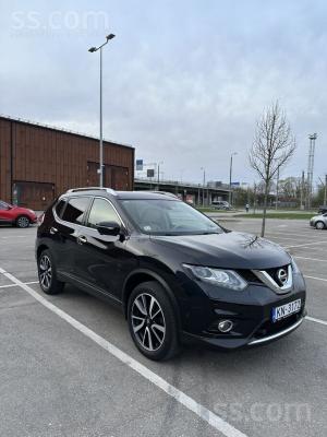 Melns Nissan X-Trail 2016 Rīga, ar dzinēja tilpumu 1.60 L un nobraukumu 71 tūkst. km par 12000 €, foto 3 vietnē AUTOMOTO.COM.LV