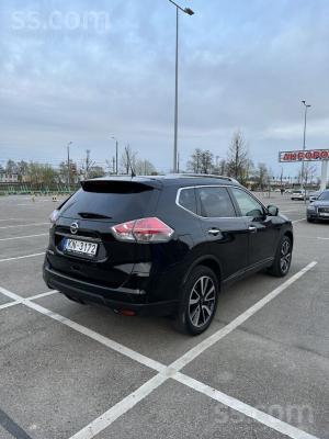 Melns Nissan X-Trail 2016 Rīga, ar dzinēja tilpumu 1.60 L un nobraukumu 71 tūkst. km par 12000 €, foto 6 vietnē AUTOMOTO.COM.LV