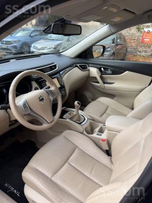 Melns Nissan X-Trail 2016 Rīga, ar dzinēja tilpumu 1.60 L un nobraukumu 71 tūkst. km par 12000 €, foto 8 vietnē AUTOMOTO.COM.LV