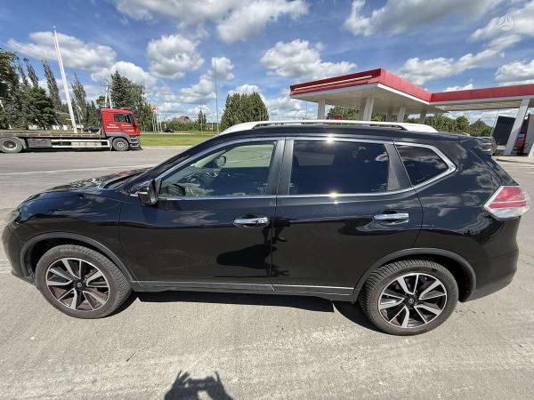 Melns Nissan X-Trail 2016 Tauragė, ar dzinēja tilpumu 1.60 L un nobraukumu 217 tūkst. km par 8400 €, foto 4 vietnē AUTOMOTO.COM.LV