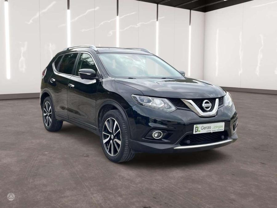 Black Nissan X-Trail 2016 in Vilnius, with an engine capacity of 1.60 L and mileage of 145 thousand km for 10250 €, photo 4 on AUTOMOTO.COM.LV