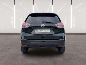 Black Nissan X-Trail 2016 in Vilnius, with an engine capacity of 1.60 L and mileage of 145 thousand km for 10250 €, photo 6 on AUTOMOTO.COM.LV