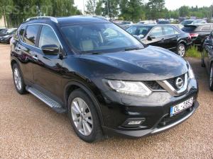 Melns Nissan X-Trail 2016 Rīga, ar dzinēja tilpumu 1.60 L un nobraukumu 219 tūkst. km par 8400 €, foto 3 vietnē AUTOMOTO.COM.LV