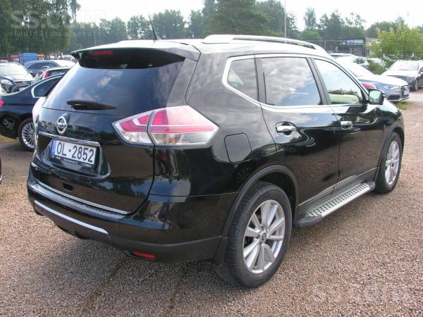 Melns Nissan X-Trail 2016 Rīga, ar dzinēja tilpumu 1.60 L un nobraukumu 219 tūkst. km par 8400 €, foto 3 vietnē AUTOMOTO.COM.LV