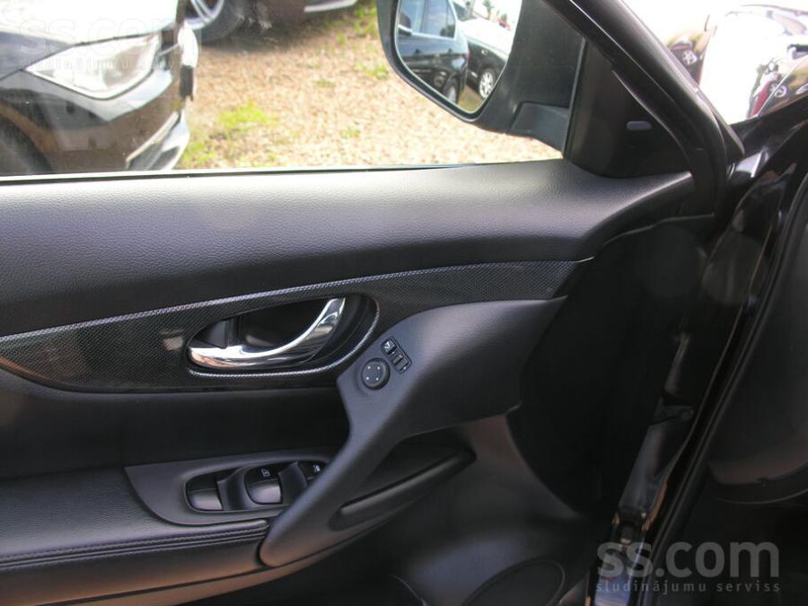 Melns Nissan X-Trail 2016 Rīga, ar dzinēja tilpumu 1.60 L un nobraukumu 219 tūkst. km par 8400 €, foto 18 vietnē AUTOMOTO.COM.LV