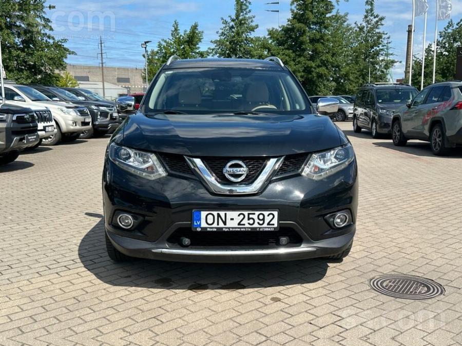 Melns Nissan X-Trail 2016 Liepāja, ar dzinēja tilpumu 1.60 L un nobraukumu 219 tūkst. km par 12900 €, foto 8 vietnē AUTOMOTO.COM.LV