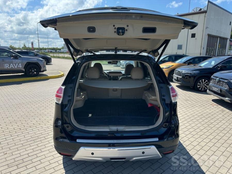 Melns Nissan X-Trail 2016 Liepāja, ar dzinēja tilpumu 1.60 L un nobraukumu 219 tūkst. km par 12900 €, foto 10 vietnē AUTOMOTO.COM.LV