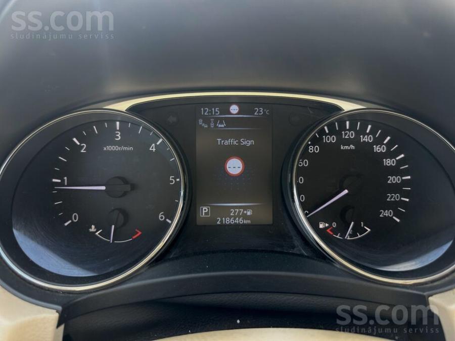 Melns Nissan X-Trail 2016 Liepāja, ar dzinēja tilpumu 1.60 L un nobraukumu 219 tūkst. km par 12900 €, foto 14 vietnē AUTOMOTO.COM.LV