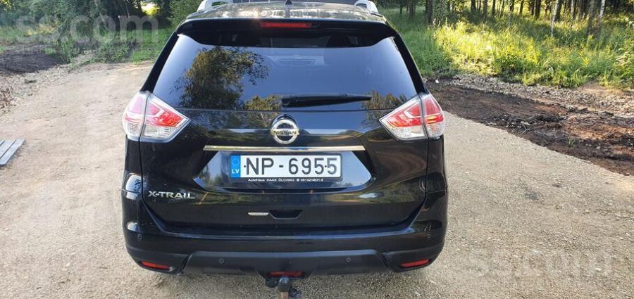 Black Nissan X-Trail 2016 in Preili, with an engine capacity of 1.60 L and mileage of 244 thousand km for 7650 €, photo 3 on AUTOMOTO.COM.LV