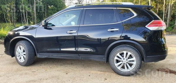 Black Nissan X-Trail 2016 in Preili, with an engine capacity of 1.60 L and mileage of 244 thousand km for 7650 €, photo 9 on AUTOMOTO.COM.LV