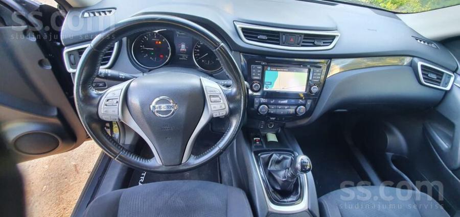 Black Nissan X-Trail 2016 in Preili, with an engine capacity of 1.60 L and mileage of 244 thousand km for 7650 €, photo 16 on AUTOMOTO.COM.LV