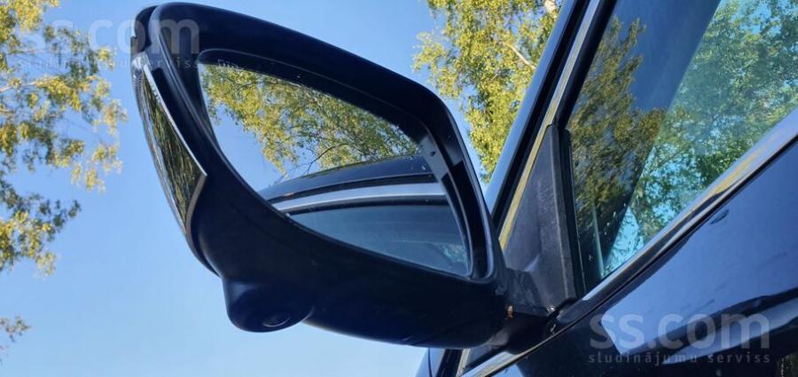 Black Nissan X-Trail 2016 in Preili, with an engine capacity of 1.60 L and mileage of 244 thousand km for 7650 €, photo 21 on AUTOMOTO.COM.LV