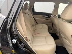 Black Nissan X-Trail 2016 in Vilnius, with an engine capacity of 1.60 L and mileage of 270 thousand km for 9750 €, photo 14 on AUTOMOTO.COM.LV
