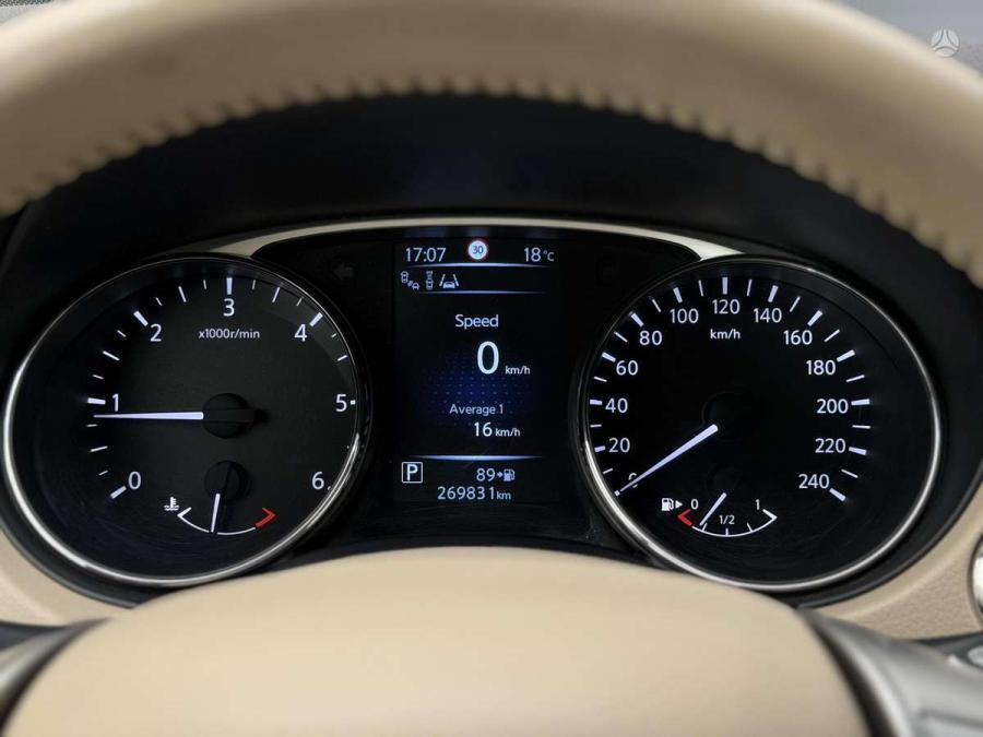 Black Nissan X-Trail 2016 in Vilnius, with an engine capacity of 1.60 L and mileage of 270 thousand km for 9750 €, photo 25 on AUTOMOTO.COM.LV