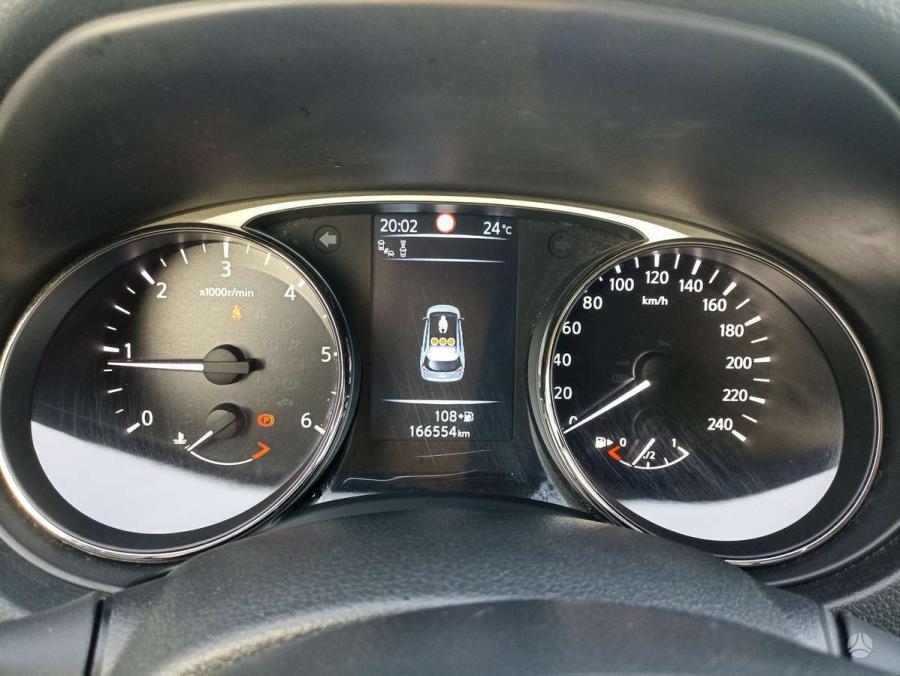 Melns Nissan X-Trail 2016 Viļņa, ar dzinēja tilpumu 1.60 L un nobraukumu 167 tūkst. km par 12400 €, foto 23 vietnē AUTOMOTO.COM.LV