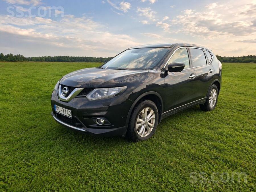 Black Nissan X-Trail 2016 in Ogre, with an engine capacity of 1.60 L and mileage of 245 thousand km for 7800 €, photo 1 on AUTOMOTO.COM.LV