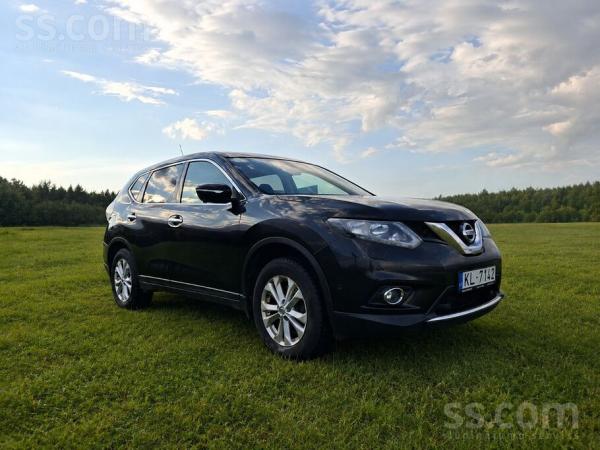 Black Nissan X-Trail 2016 in Ogre, with an engine capacity of 1.60 L and mileage of 245 thousand km for 7800 €, photo 2 on AUTOMOTO.COM.LV