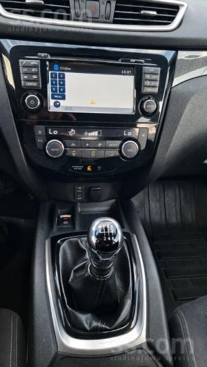 Black Nissan X-Trail 2016 in Ogre, with an engine capacity of 1.60 L and mileage of 245 thousand km for 7800 €, photo 11 on AUTOMOTO.COM.LV