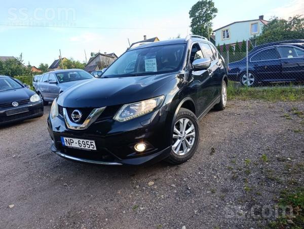 Black Nissan X-Trail 2016 in Rezekne, with an engine capacity of 1.60 L and mileage of 245 thousand km for 7550 €, photo 1 on AUTOMOTO.COM.LV