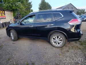 Black Nissan X-Trail 2016 in Rezekne, with an engine capacity of 1.60 L and mileage of 245 thousand km for 7550 €, photo 8 on AUTOMOTO.COM.LV