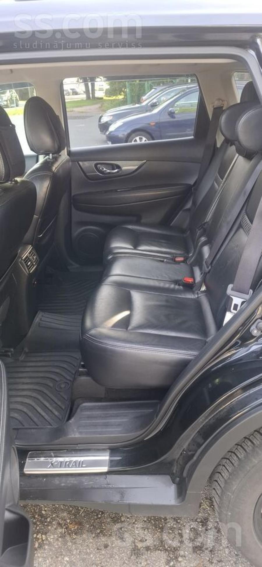 Melns Nissan X-Trail 2016 Rīga, ar dzinēja tilpumu 1.60 L un nobraukumu 140 tūkst. km par 9000 €, foto 7 vietnē AUTOMOTO.COM.LV