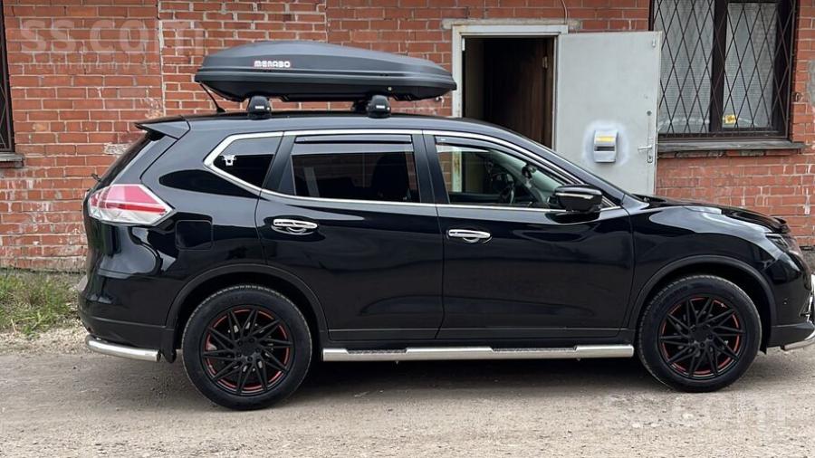 Melns Nissan X-Trail 2016 Rīga, ar dzinēja tilpumu 1.60 L un nobraukumu 135 tūkst. km par 8500 €, foto 1 vietnē AUTOMOTO.COM.LV