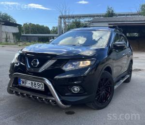 Melns Nissan X-Trail 2016 Rīga, ar dzinēja tilpumu 1.60 L un nobraukumu 135 tūkst. km par 8500 €, foto 6 vietnē AUTOMOTO.COM.LV