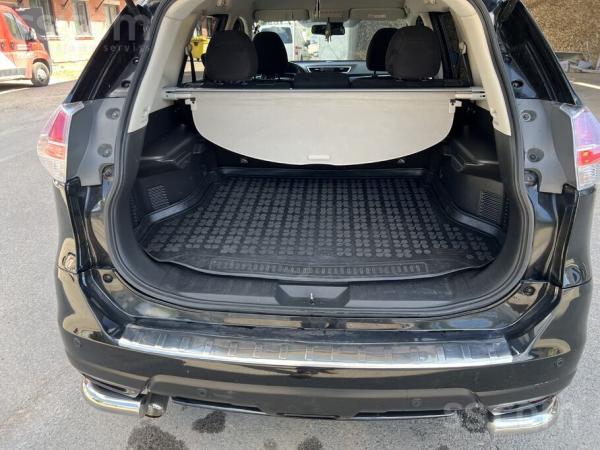 Nissan X-Trail 2016 Rīga vietnē Melns Nissan X-Trail 2016 Rīga, ar dzinēja tilpumu 1.60 L un nobraukumu 135 tūkst. km par 8500 €, foto 7 vietnē AUTOMOTO.COM.LV