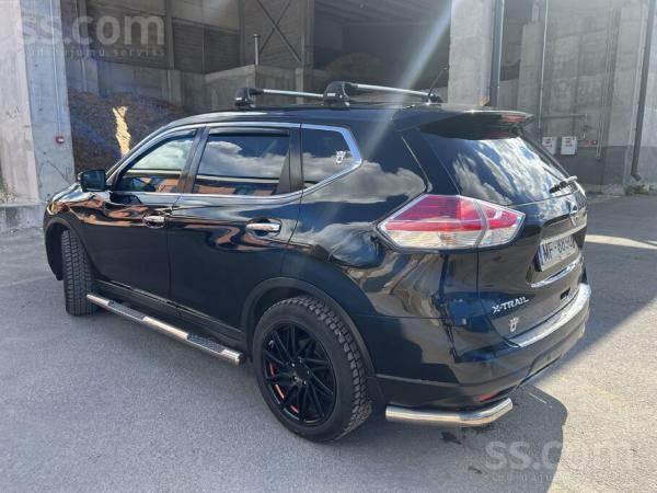 Nissan X-Trail 2016 Rīga vietnē Melns Nissan X-Trail 2016 Rīga, ar dzinēja tilpumu 1.60 L un nobraukumu 135 tūkst. km par 8500 €, foto 9 vietnē AUTOMOTO.COM.LV