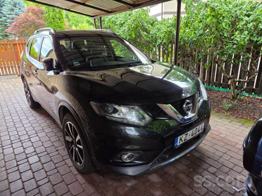 Melns Nissan X-Trail 2017 Rīga, ar dzinēja tilpumu 1.60 L un nobraukumu 156 tūkst. km par 12500 €, foto 1 vietnē AUTOMOTO.COM.LV