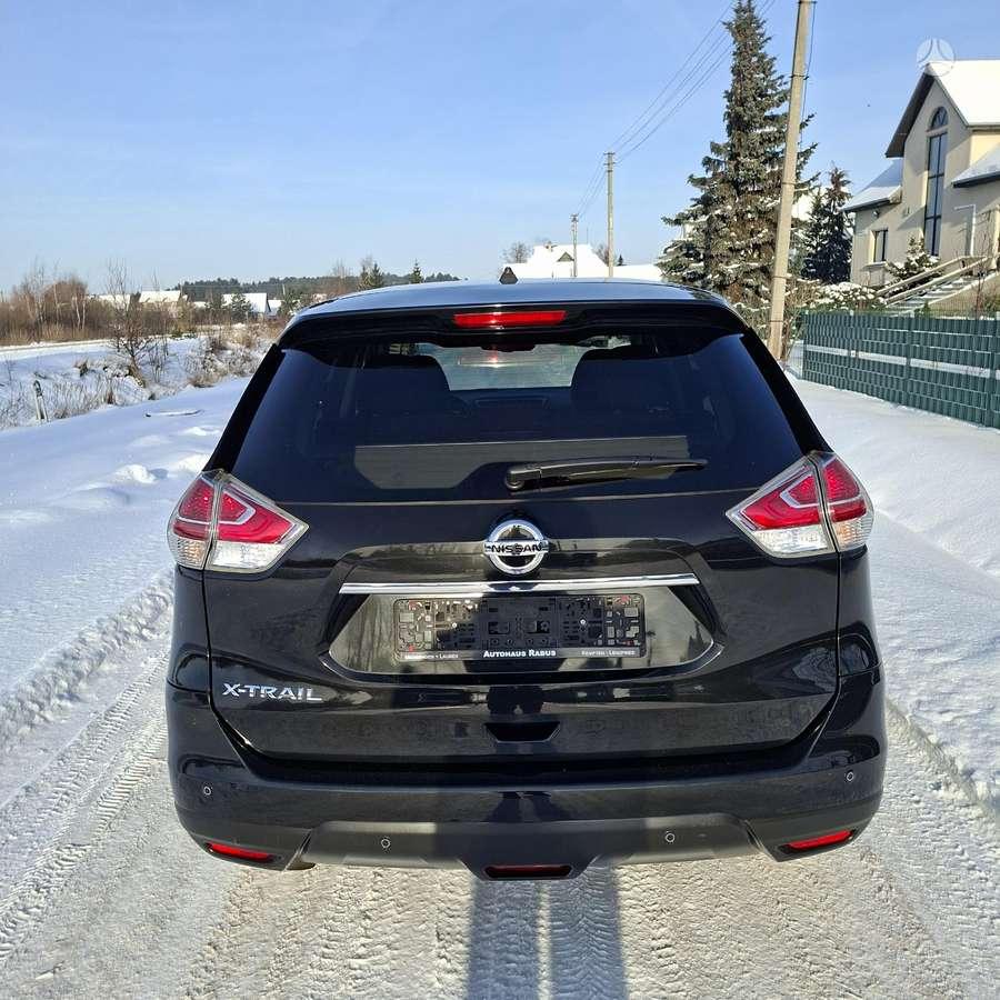 Black Nissan X-Trail 2017 in Panevezys, with an engine capacity of 1.60 L and mileage of 86 thousand km for 11900 €, photo 21 on AUTOMOTO.COM.LV