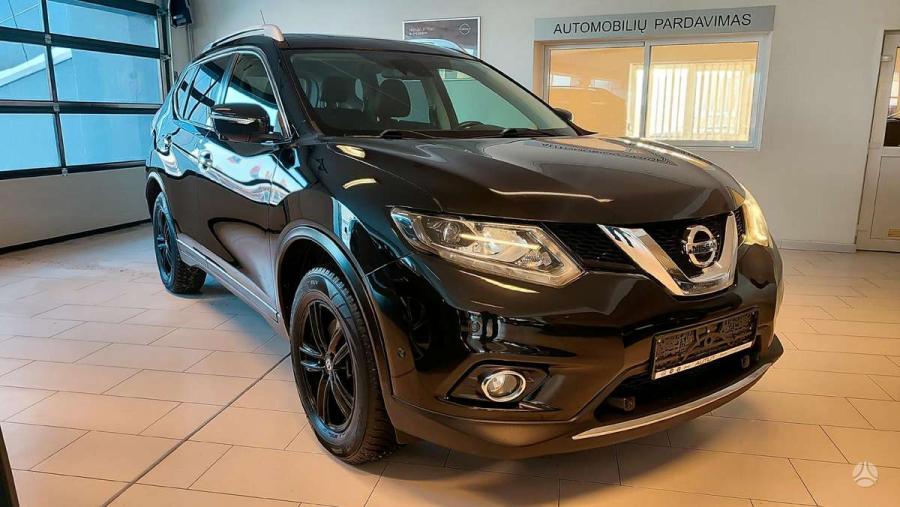 Melns Nissan X-Trail 2017 Šauļi, ar dzinēja tilpumu 2.00 L un nobraukumu 123 tūkst. km par 12600 €, foto 2 vietnē AUTOMOTO.COM.LV