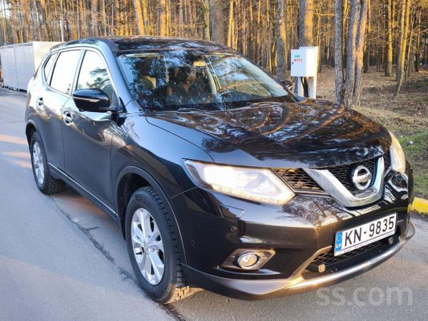 Melns Nissan X-Trail 2017 Rīga, ar dzinēja tilpumu 1.60 L un nobraukumu 165 tūkst. km par 10700 €, foto 1 vietnē AUTOMOTO.COM.LV