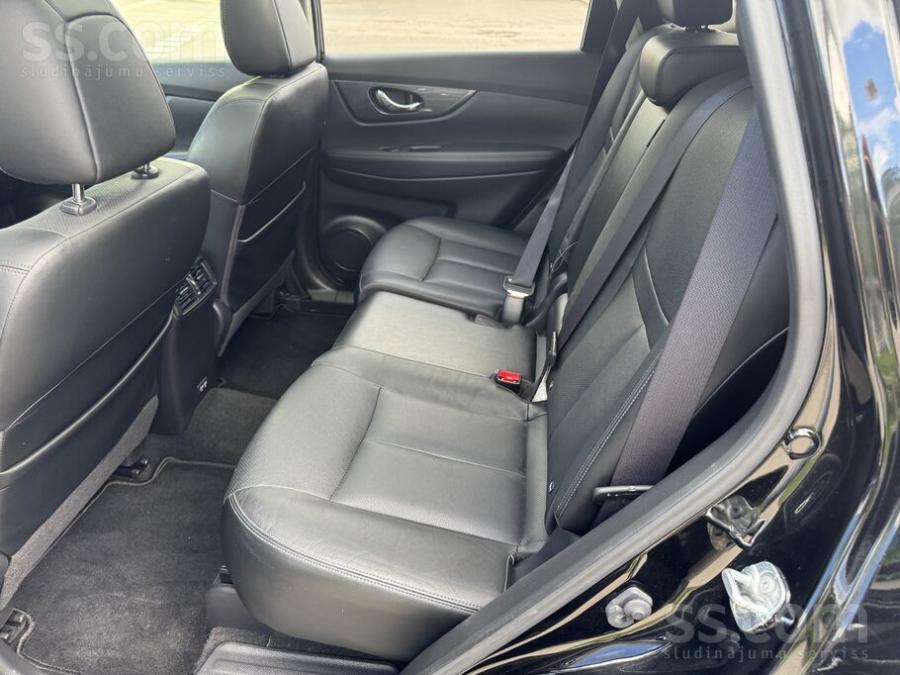 Melns Nissan X-Trail 2017 Ogre, ar dzinēja tilpumu 2.00 L un nobraukumu 149 tūkst. km par 12980 €, foto 21 vietnē AUTOMOTO.COM.LV