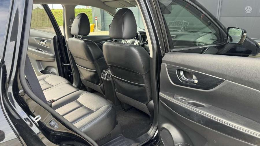 Melns Nissan X-Trail 2017 Viļņa, ar dzinēja tilpumu 2.00 L un nobraukumu 90 tūkst. km par 15990 €, foto 21 vietnē AUTOMOTO.COM.LV